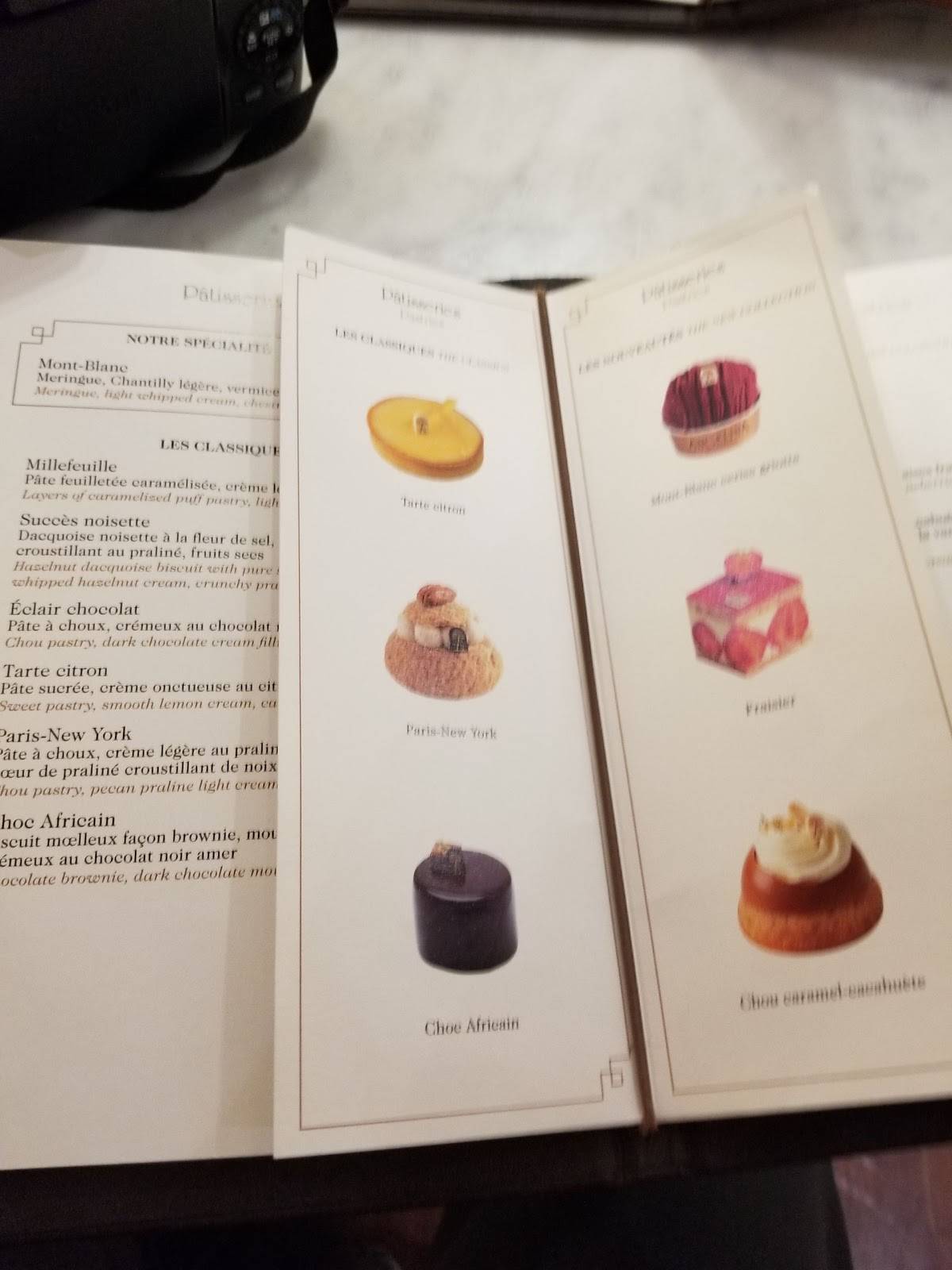 Menu au Angelina Paris restaurant, Paris, Palais des Congrès