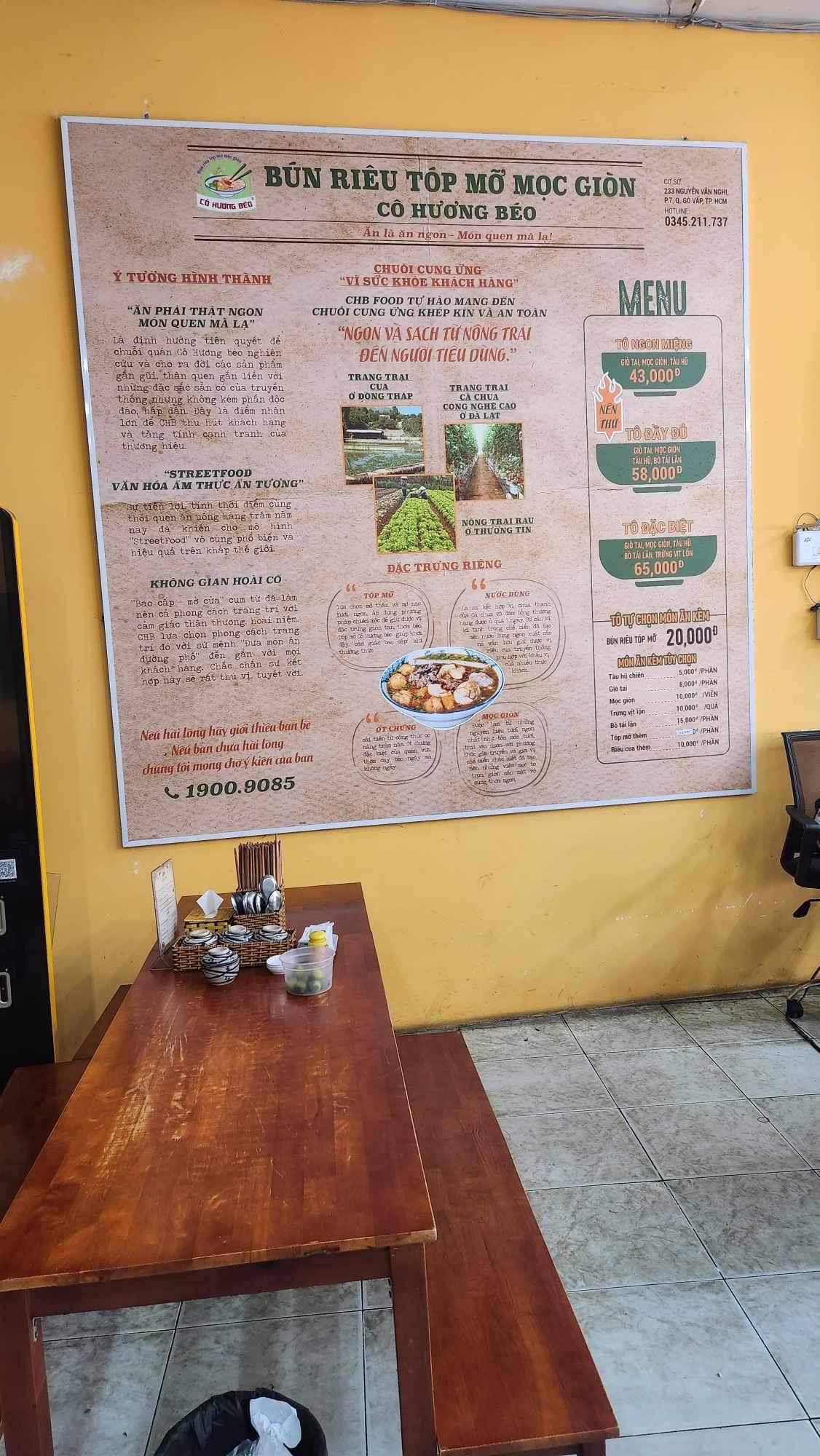 Menu at BÚN RIÊU TÓP MỠ MỌC GIÒN CÔ HƯƠNG BÉO restaurant, Ho Chi Minh City