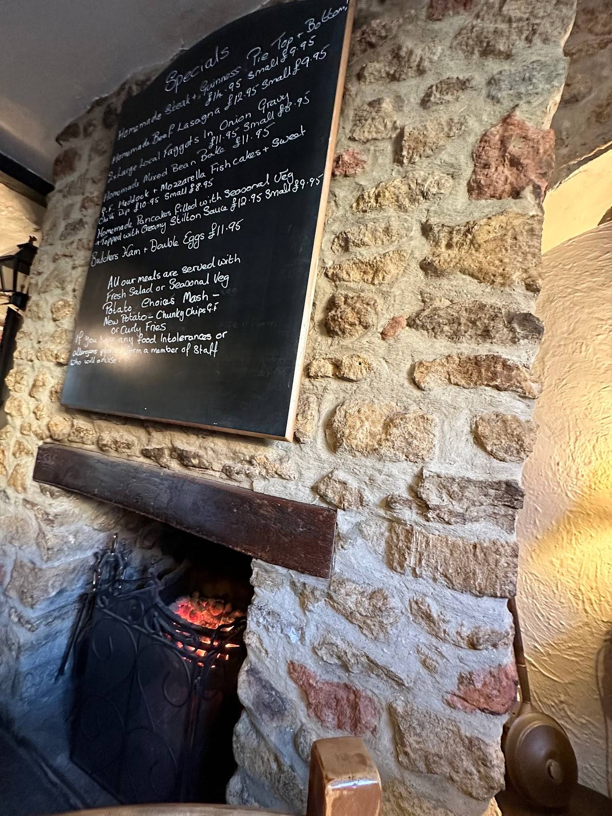 Menu at Bay Tree pub & bar, Castle Cary