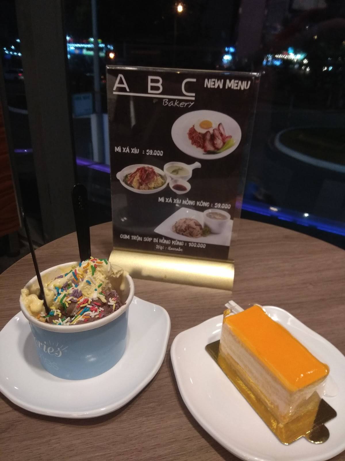 Menu at ABC Bakery, Da Nang, 109 30 Tháng 4