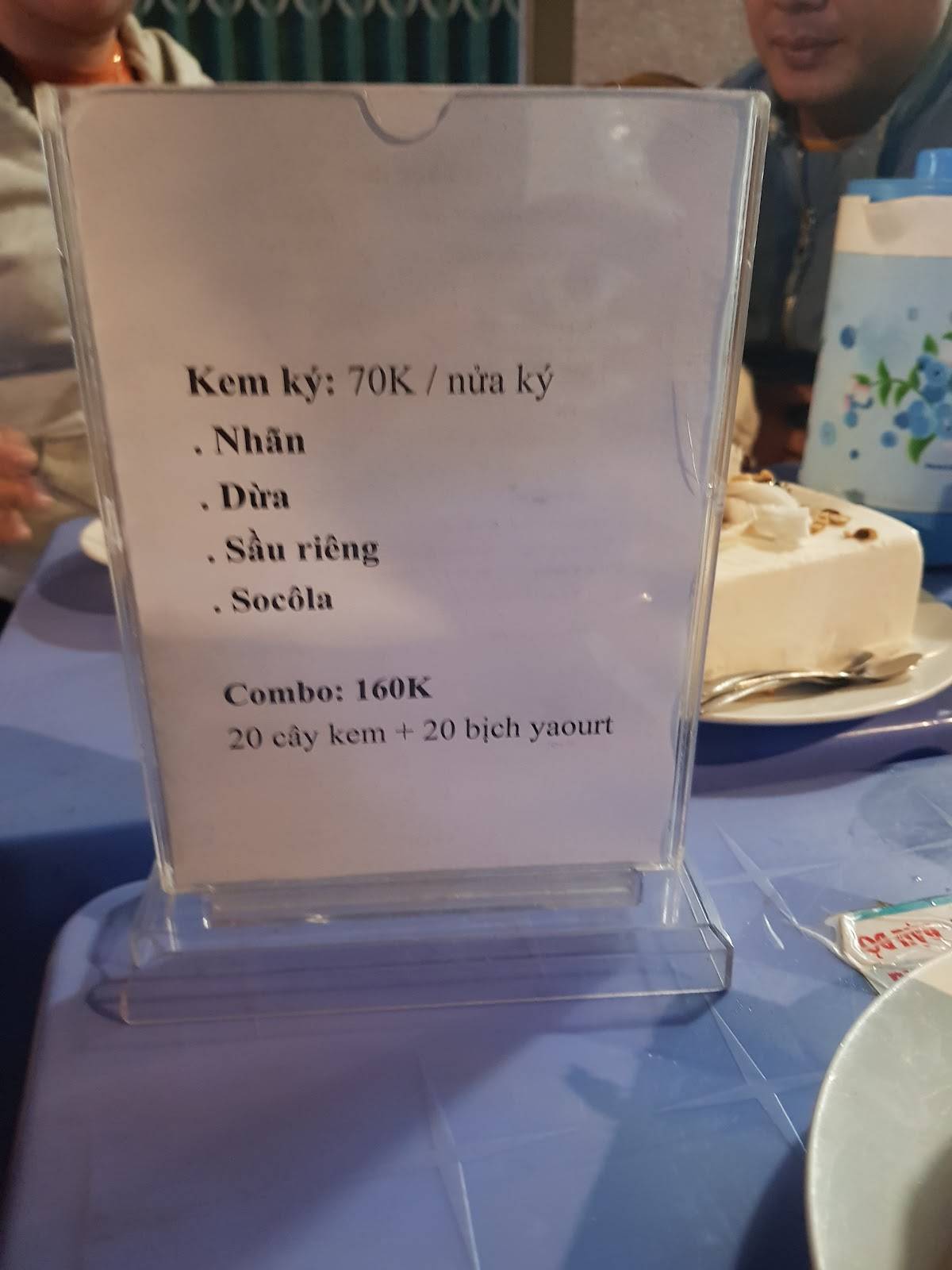 Menu at Kem ống Hương Xưa cafe, Thu Dau Mot
