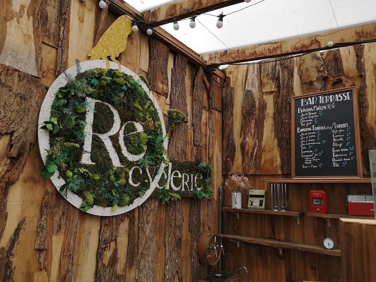 Menu at La REcyclerie cafe, Paris, 83 Bd Ornano
