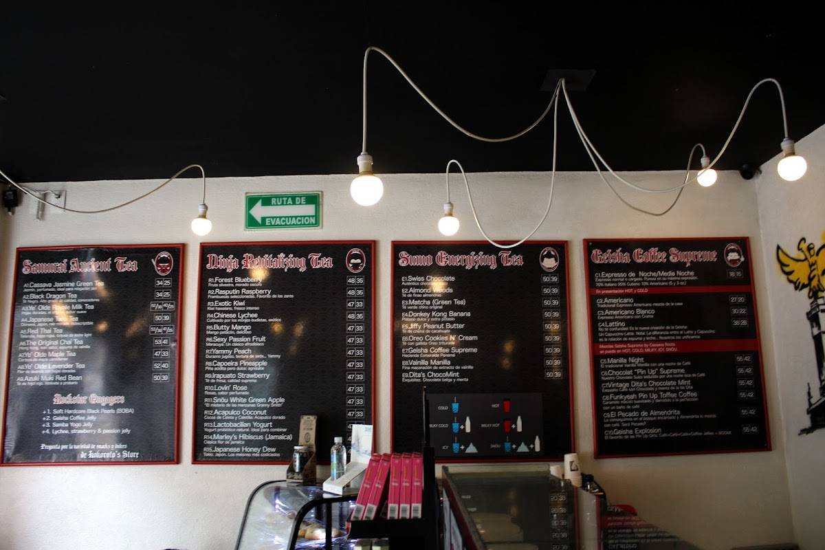 Carta del café Cassava Roots Reforma, Ciudad del México, C. Río Tiber 64