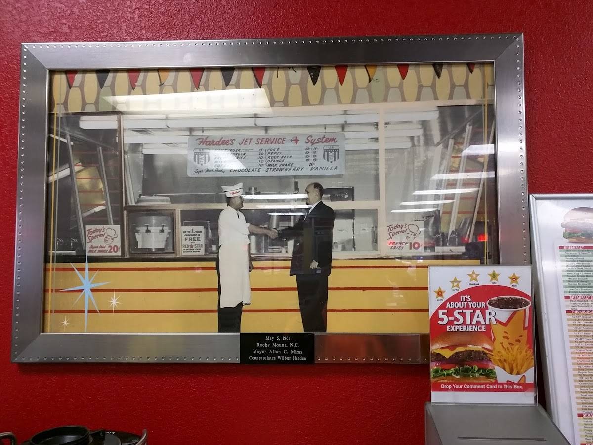 Menu at Hardee's fast food, Norfolk, 505 W 21st St