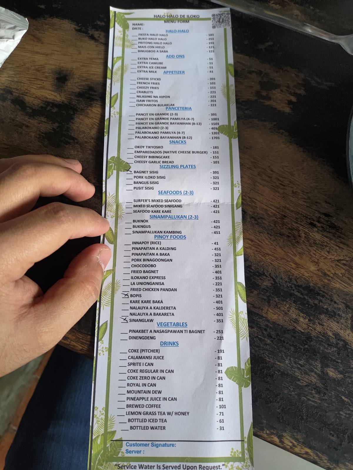 Menu at Halo-Halo de Iloko desserts, San Fernando, J889+VW4