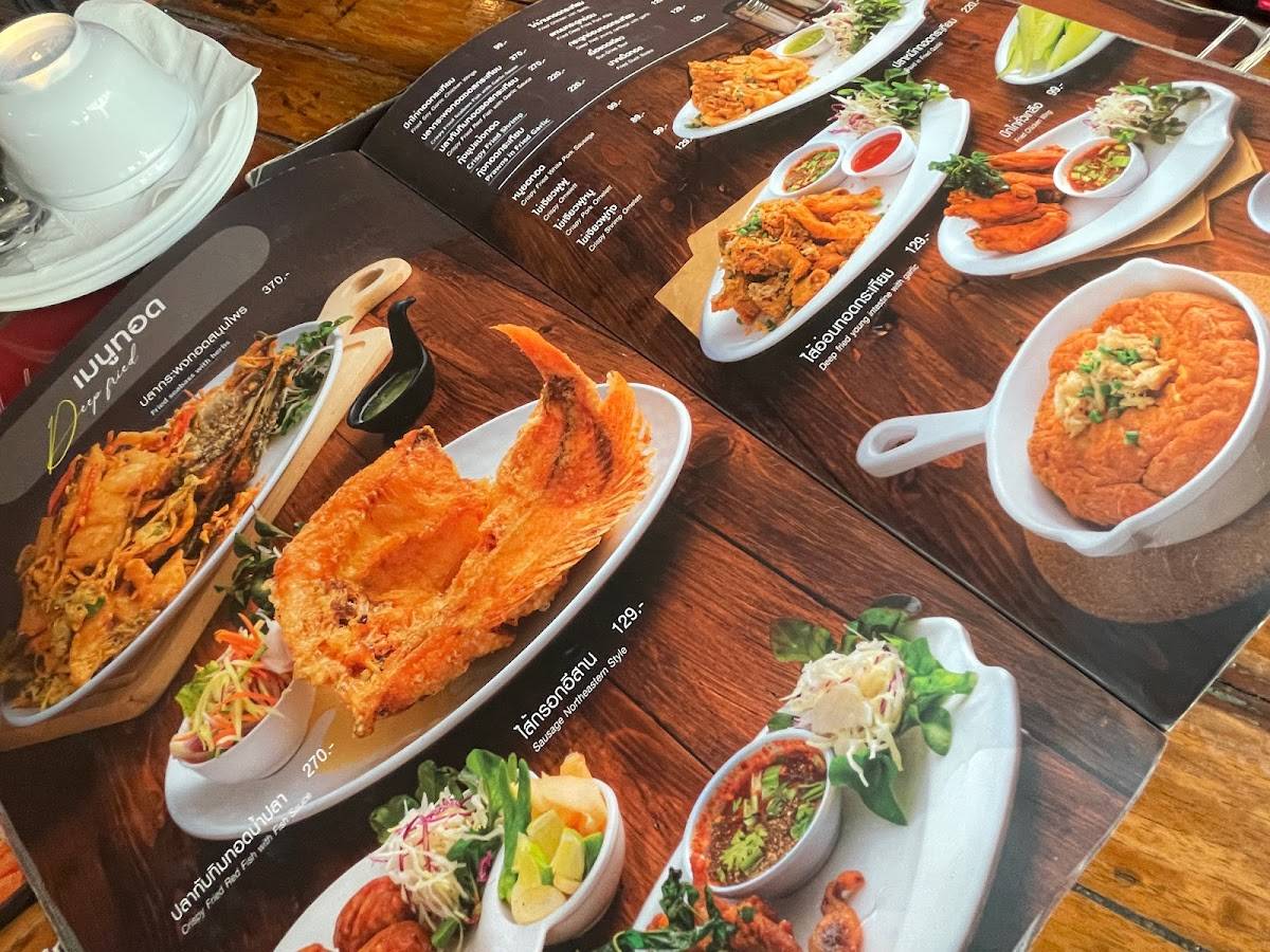Menu at Hello Solao restaurant, Chiang Mai, 122 19 หมู่ 6 ถนน คลองชลประทาน