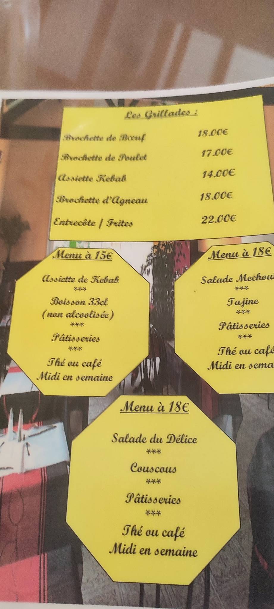 Menu au Le Délice restaurant, Montaigu-de-Quercy