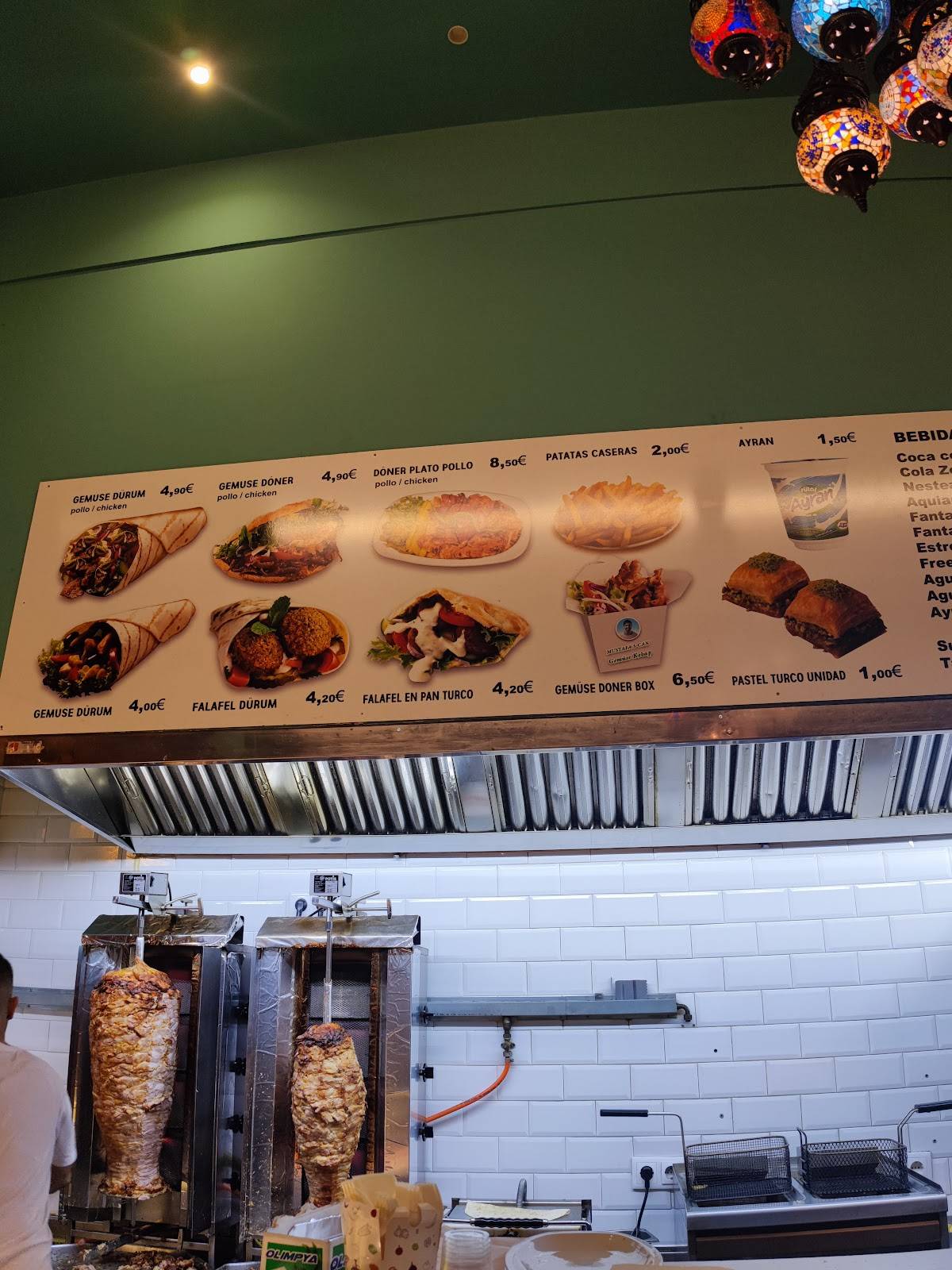 Menu at Mustafa's Can Gemüse Kebap restaurant, Barcelona
