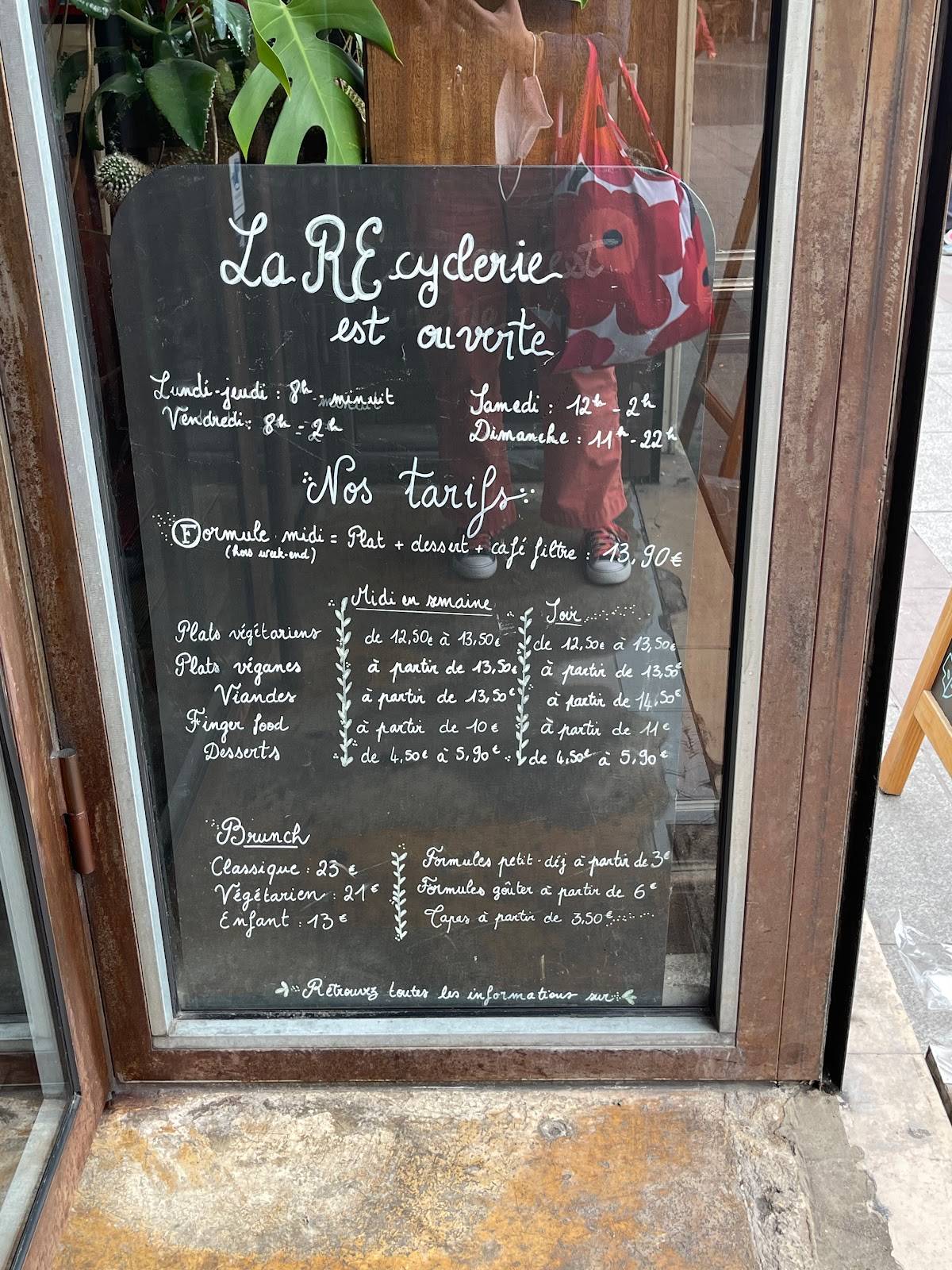 Menu at La REcyclerie cafe, Paris, 83 Bd Ornano