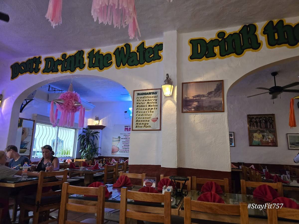 Menu at Pipis restaurant, Puerto Vallarta