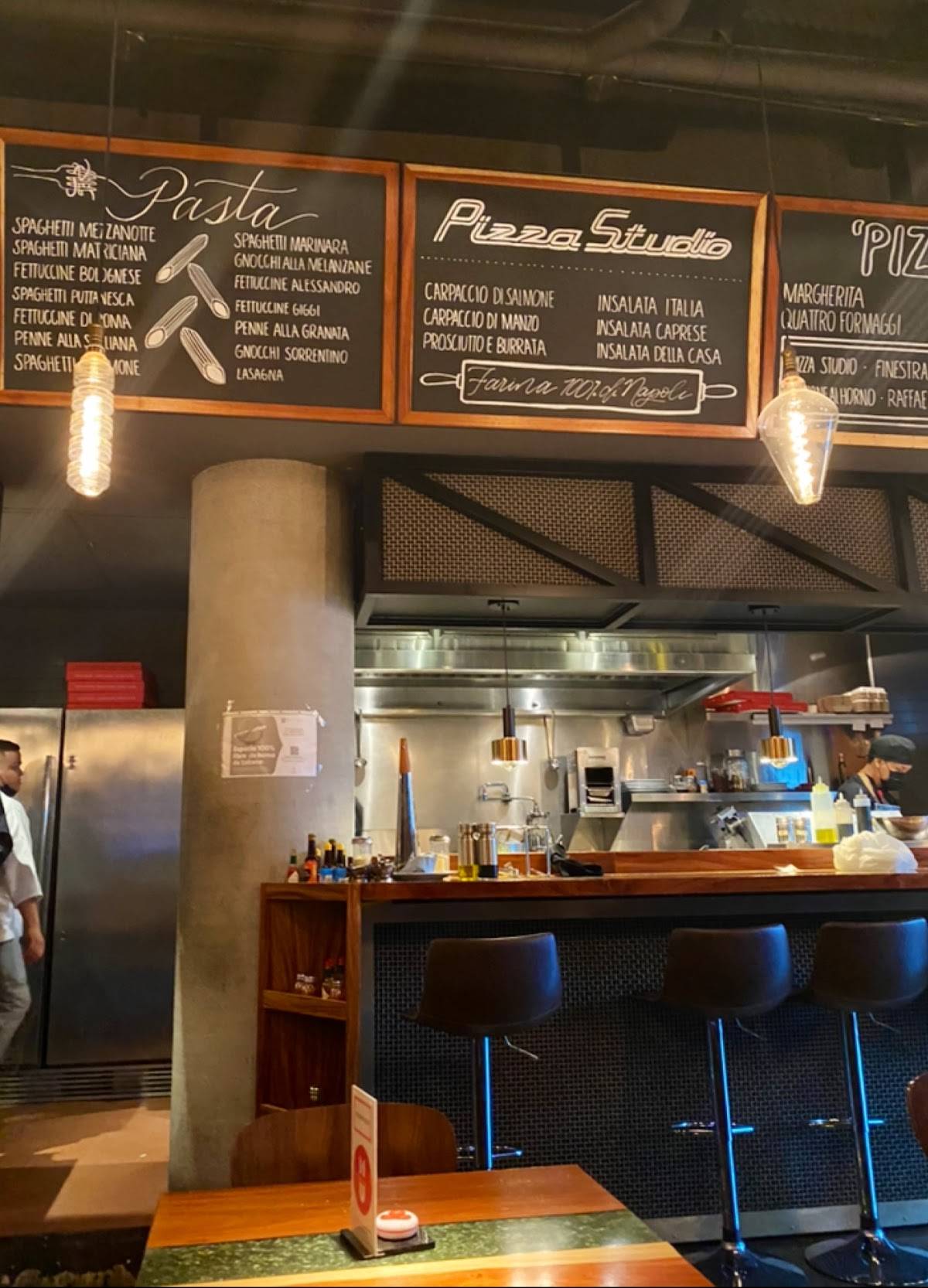 Carta de pizzería Pizza Studio, Monterrey