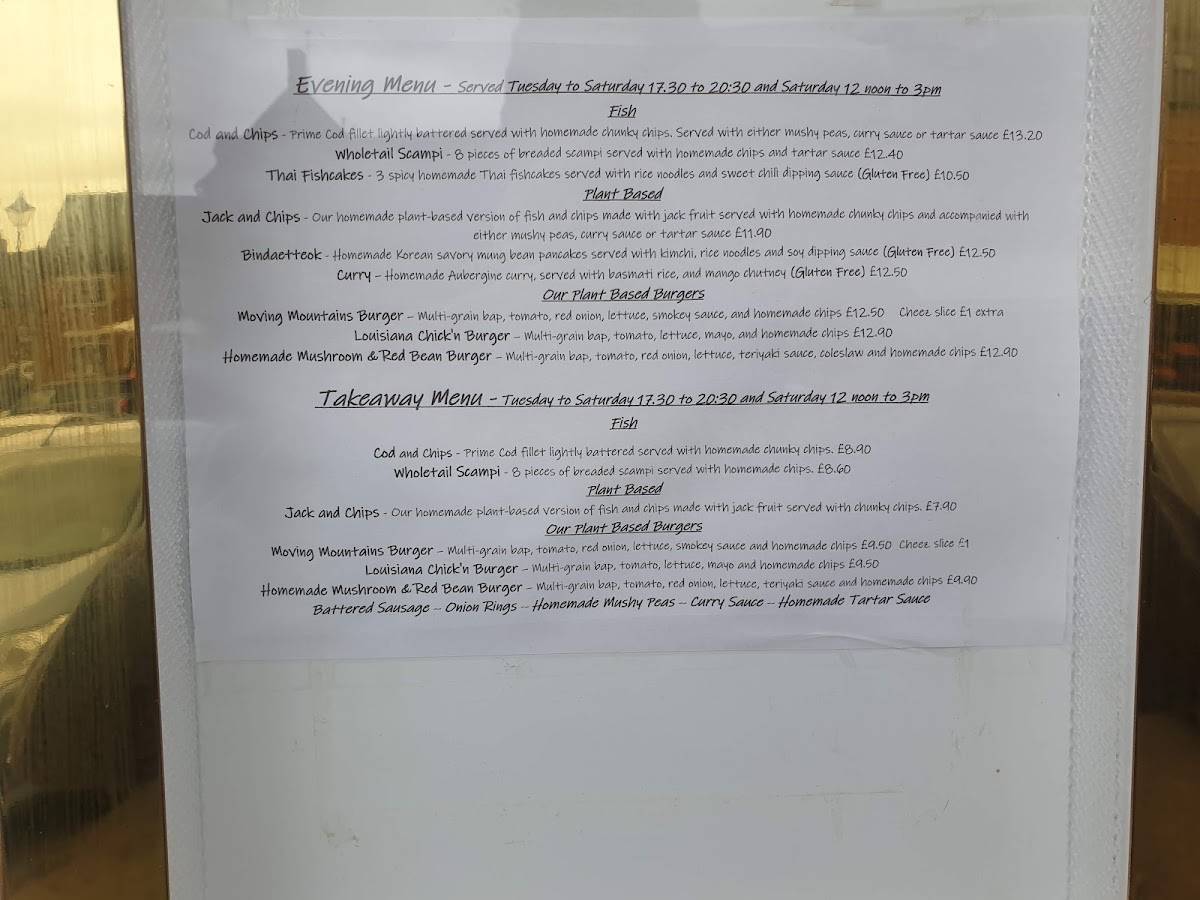 Menu at The Red Lion, Deddington pub & bar, Adderbury, Market Pl