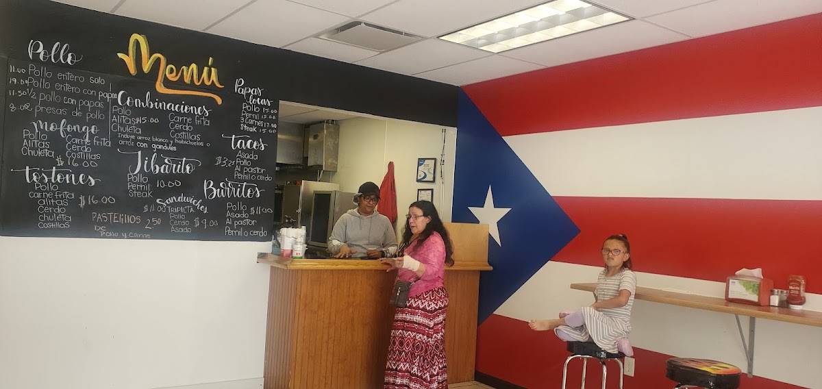 Carta de COCOLO BBQ, Indianapolis, 407 S Warman Ave