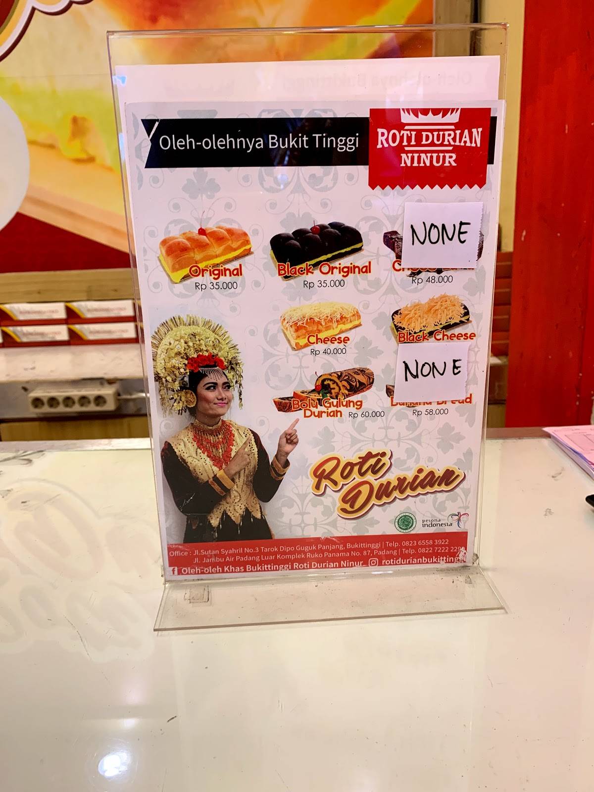 Menu at Roti Durian Ninur, Bukittinggi, Jl. Raya Kapas Panji