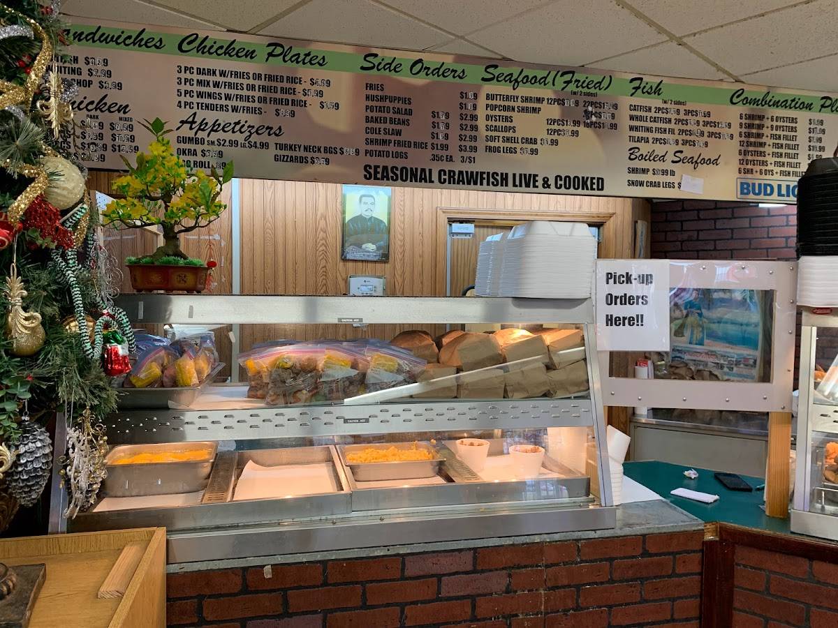 Menu at Seafood Express restaurant, Meridian, MS-39
