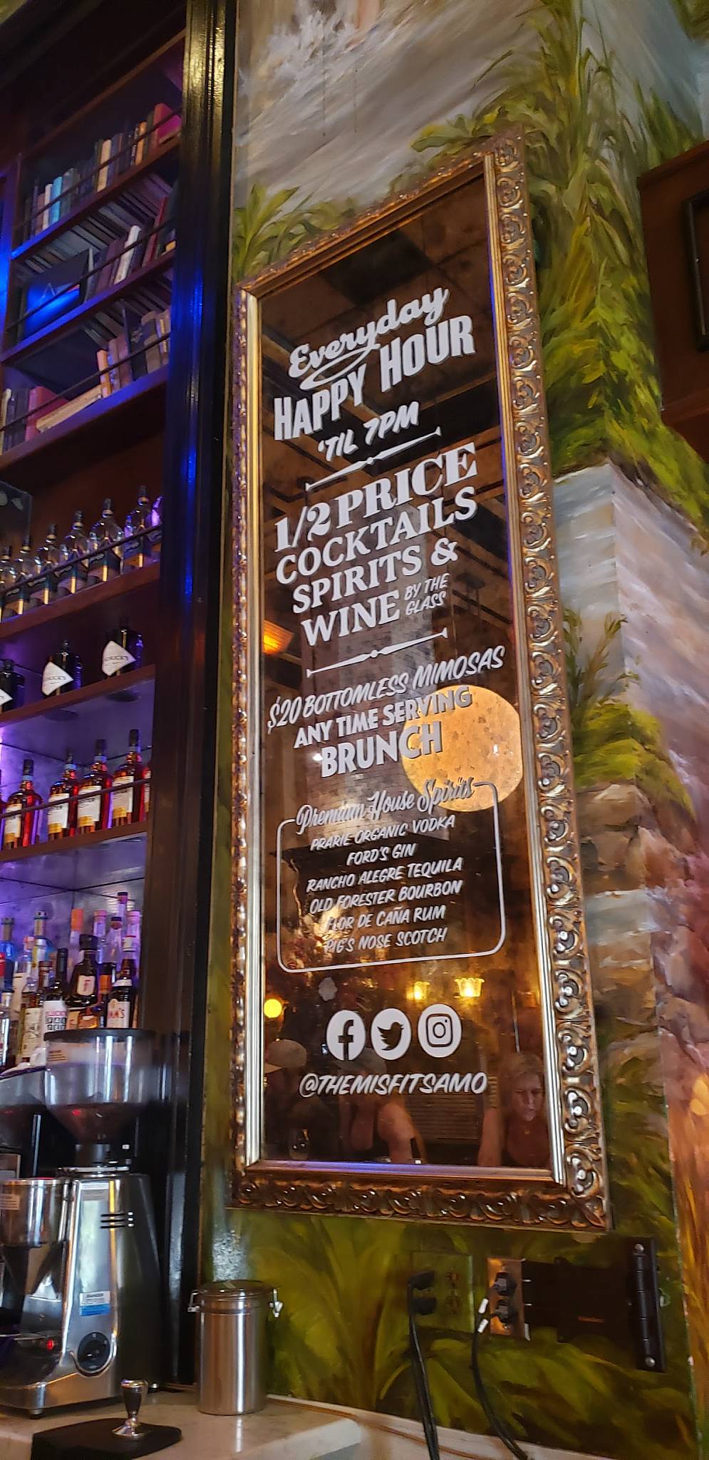 Menu at The Misfit Bar & Restaurant, Santa Monica