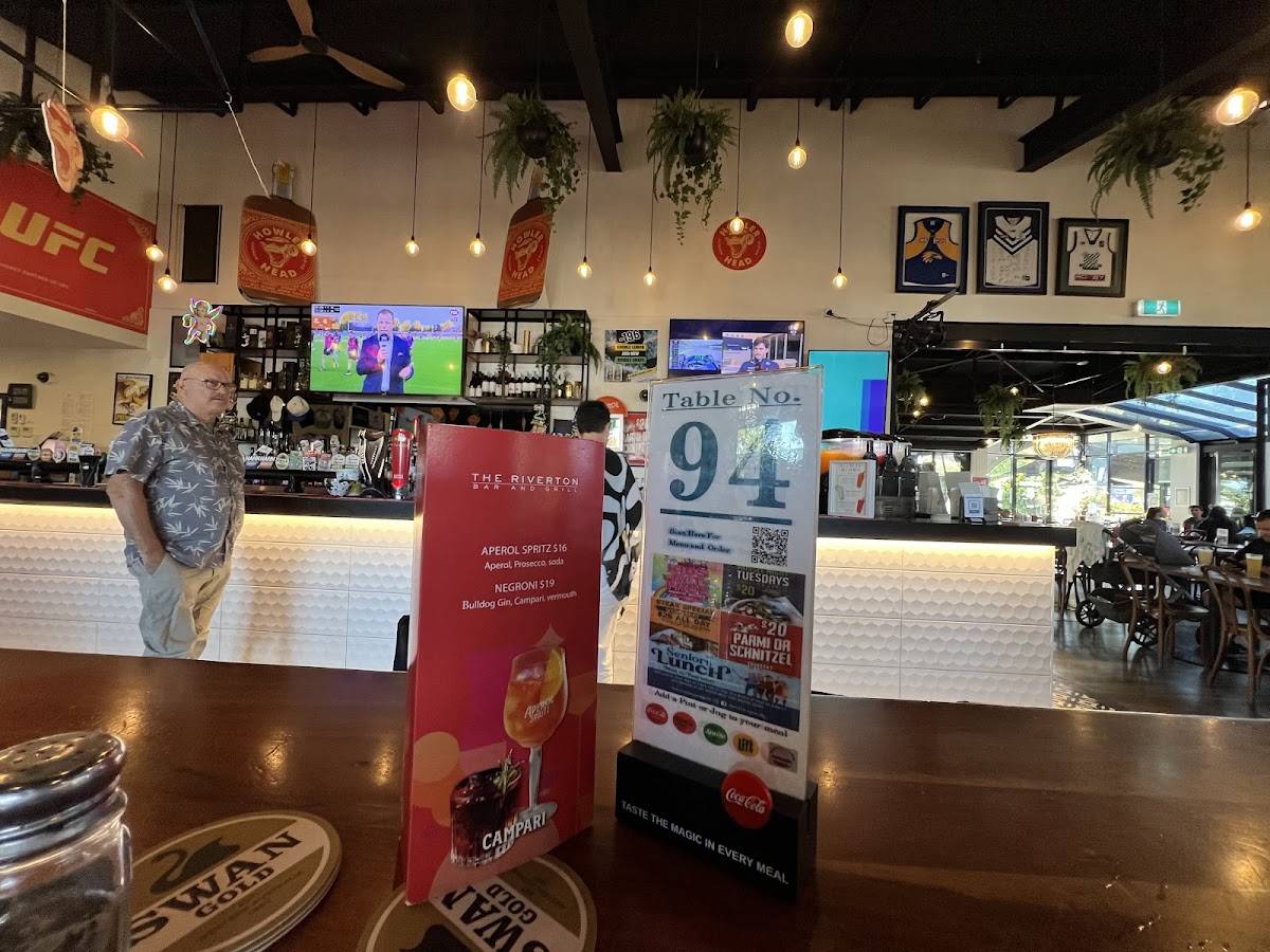 Menu at The Riverton Bar and Grill, Parkwood