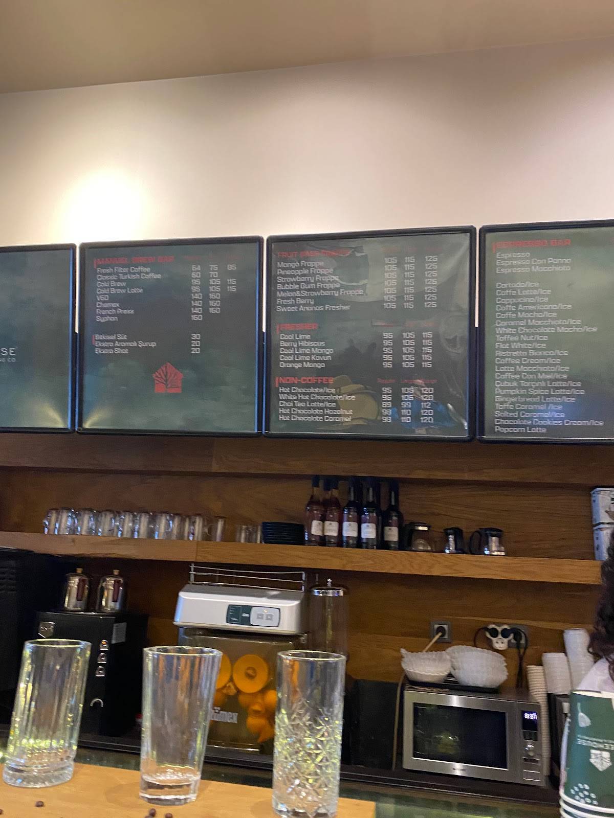 Menu au Treehouse Coffee&Roasting Co. café, Usak