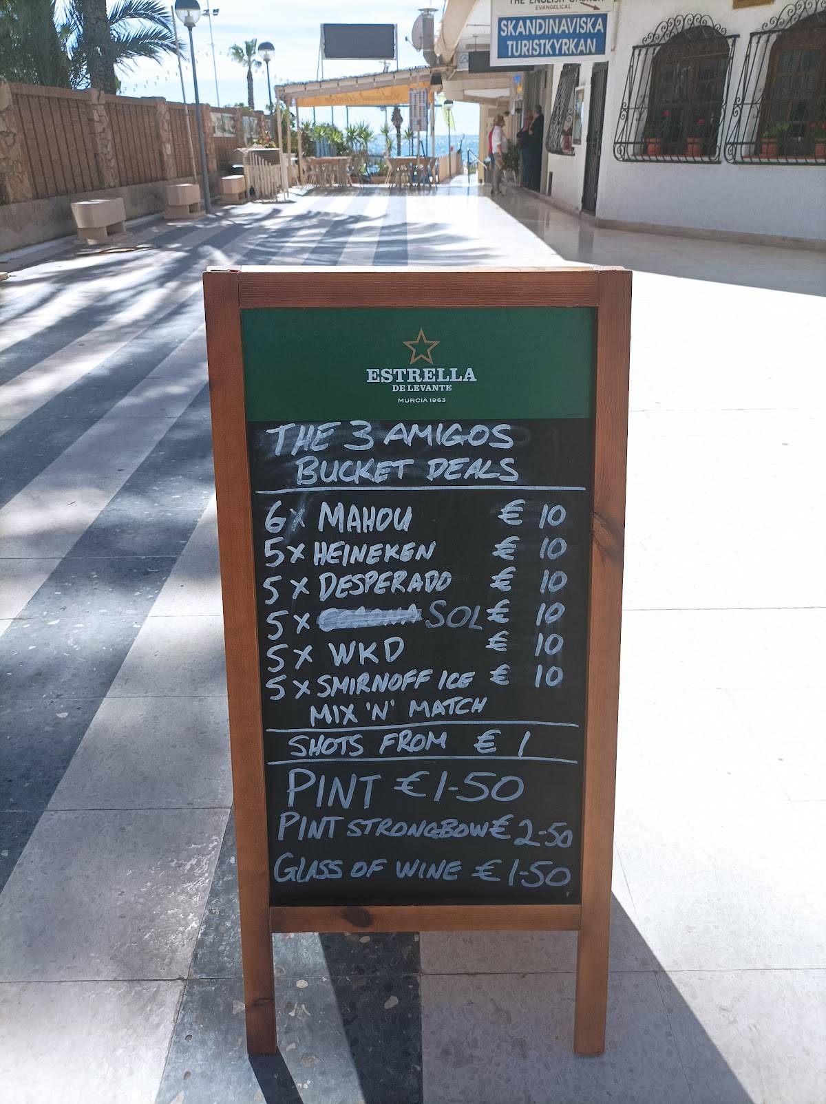 Menu at. pub & bar, Benidorm, Av. de Madrid