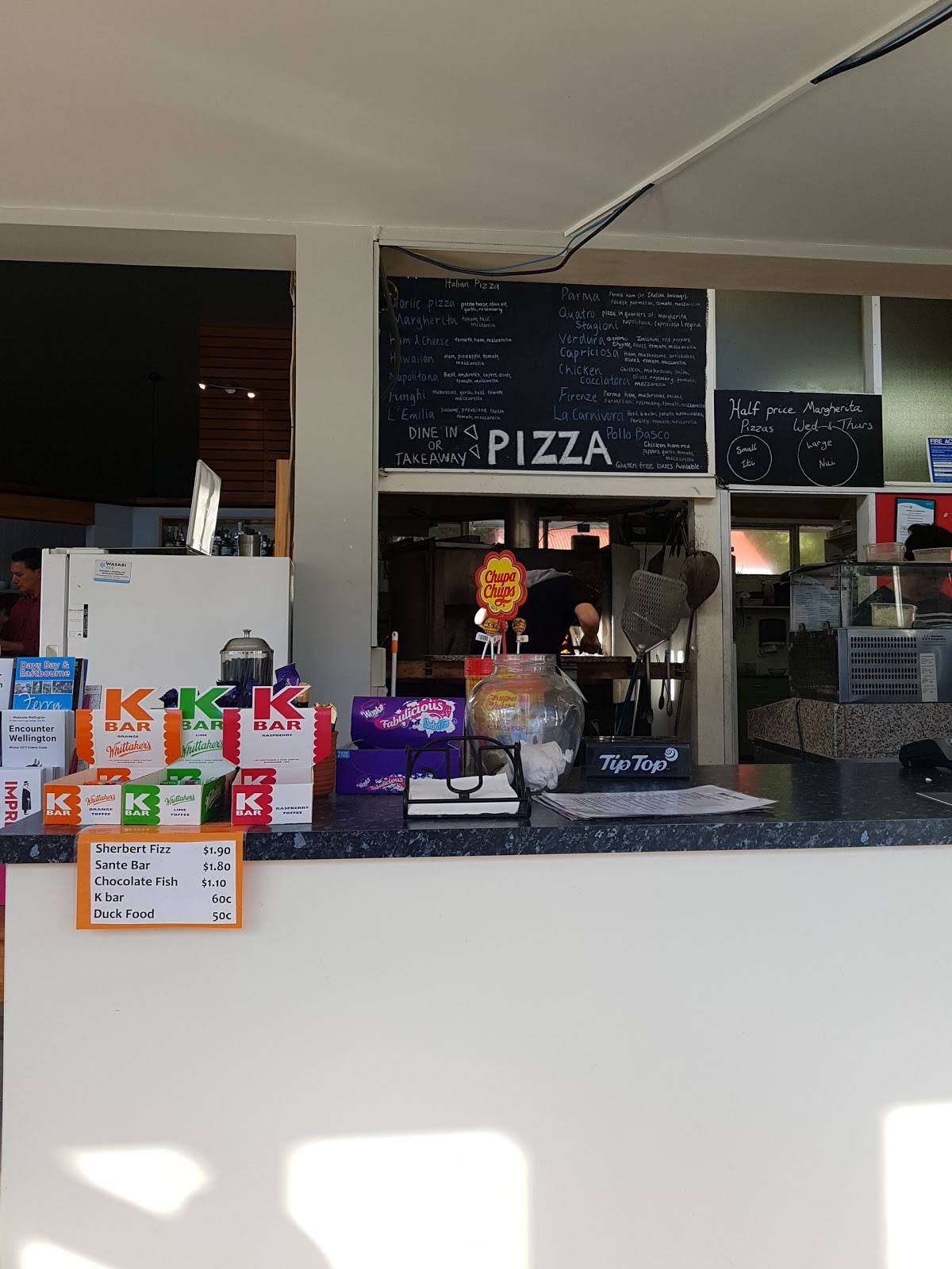 Menu at Days Bay Pavilion pizzeria, Lower Hutt