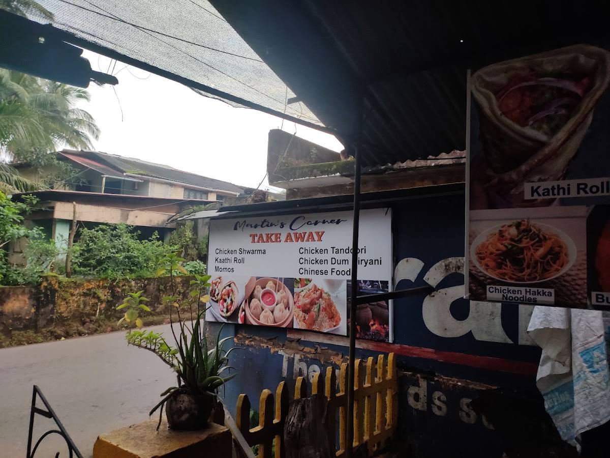 Menu at Martin's corner, Assonora