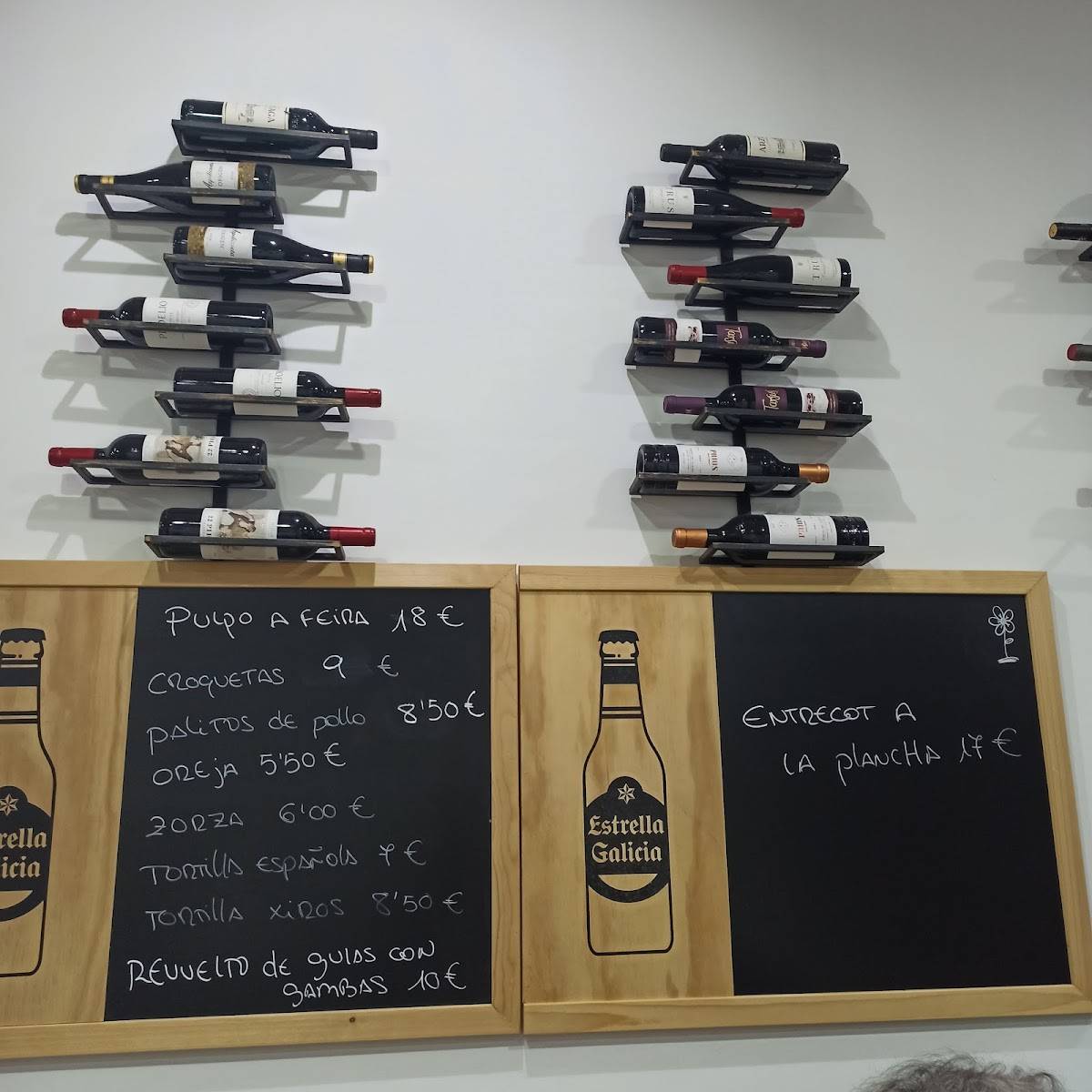 Menu at Pizzería Xiros, Tomiño