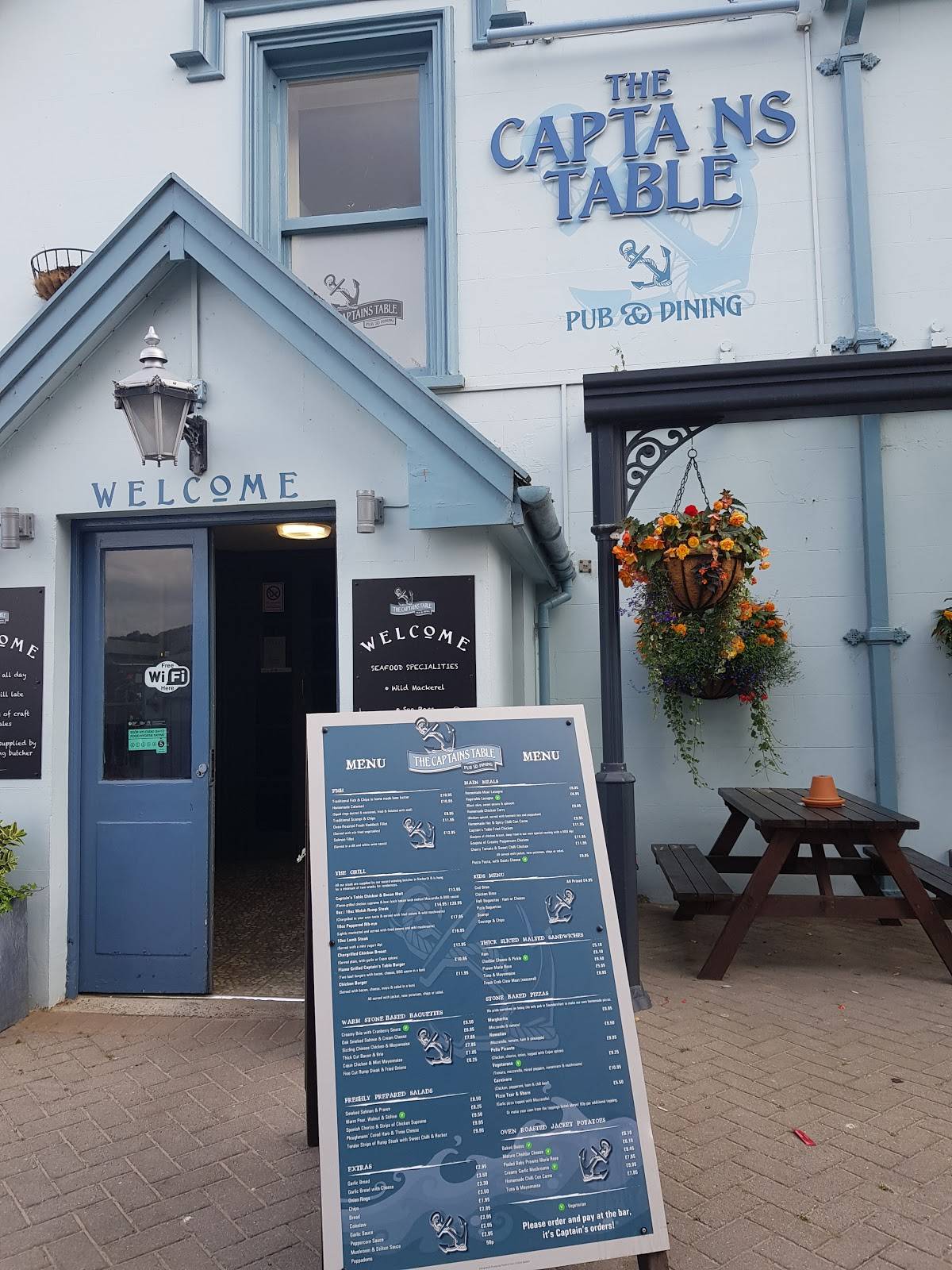 Menu at The Captains Table pub & bar, Saundersfoot