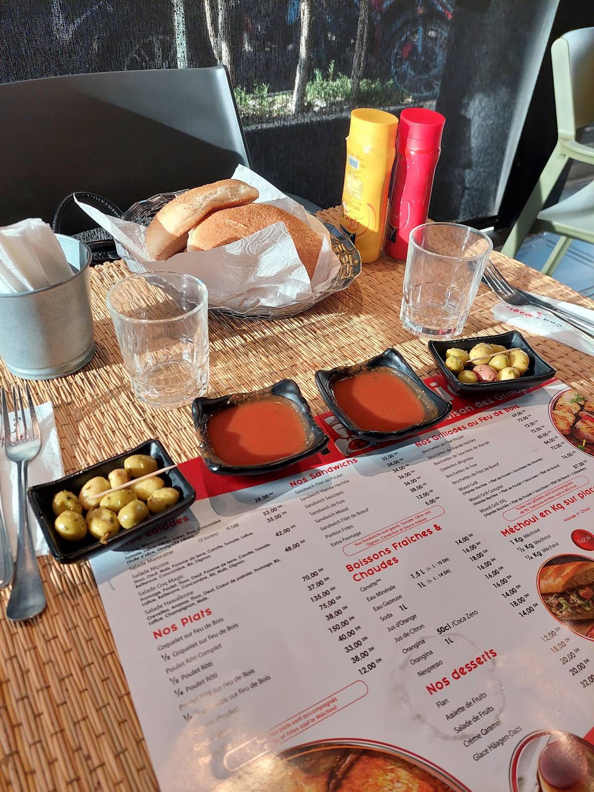 Menu au Coq Magic Hassan restaurant, Rabat, Angle Rue Mekka et Rue El ...