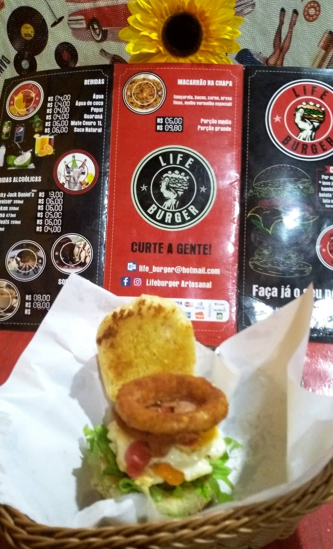 Menu at Life Burger Artesanal restaurant, Belo Horizonte