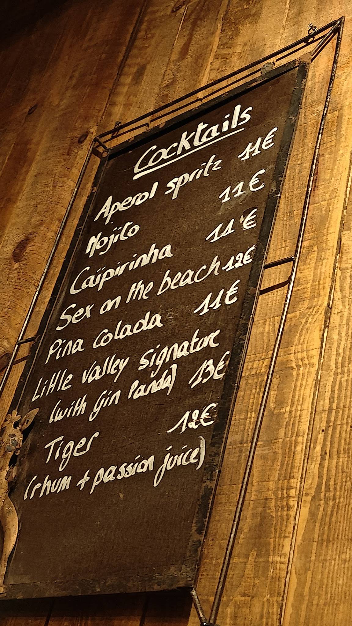 Menu at Little Valley Restobar, Woluwe-Saint-Lambert
