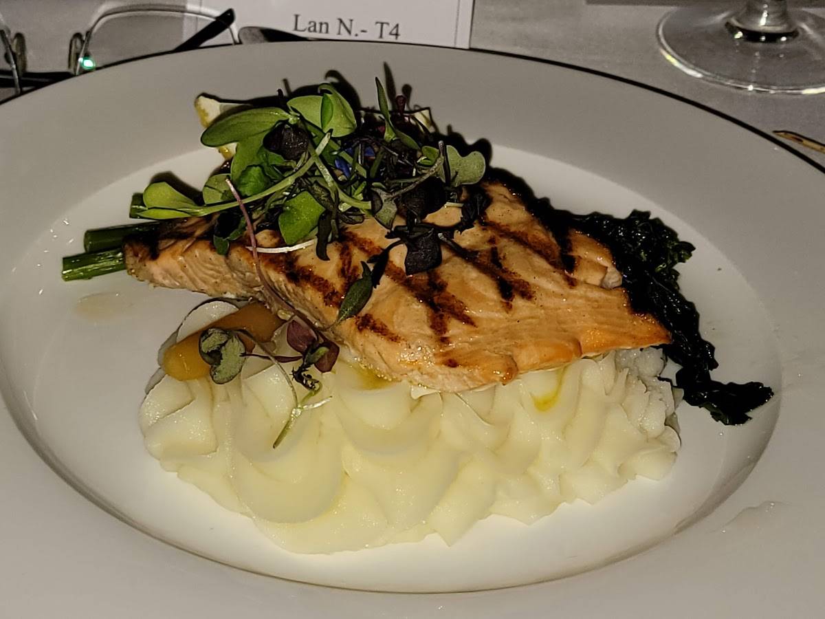 Menu at Prima Luna restaurant, Montréal