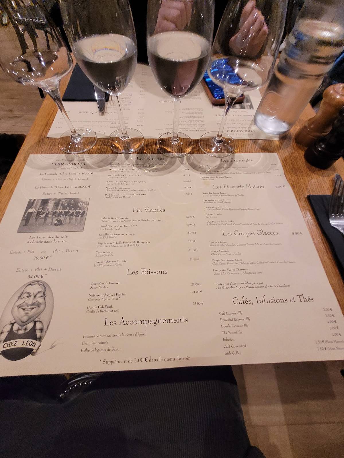 Menu au Chez Léon restaurant, Dijon, 20 Rue des Godrans
