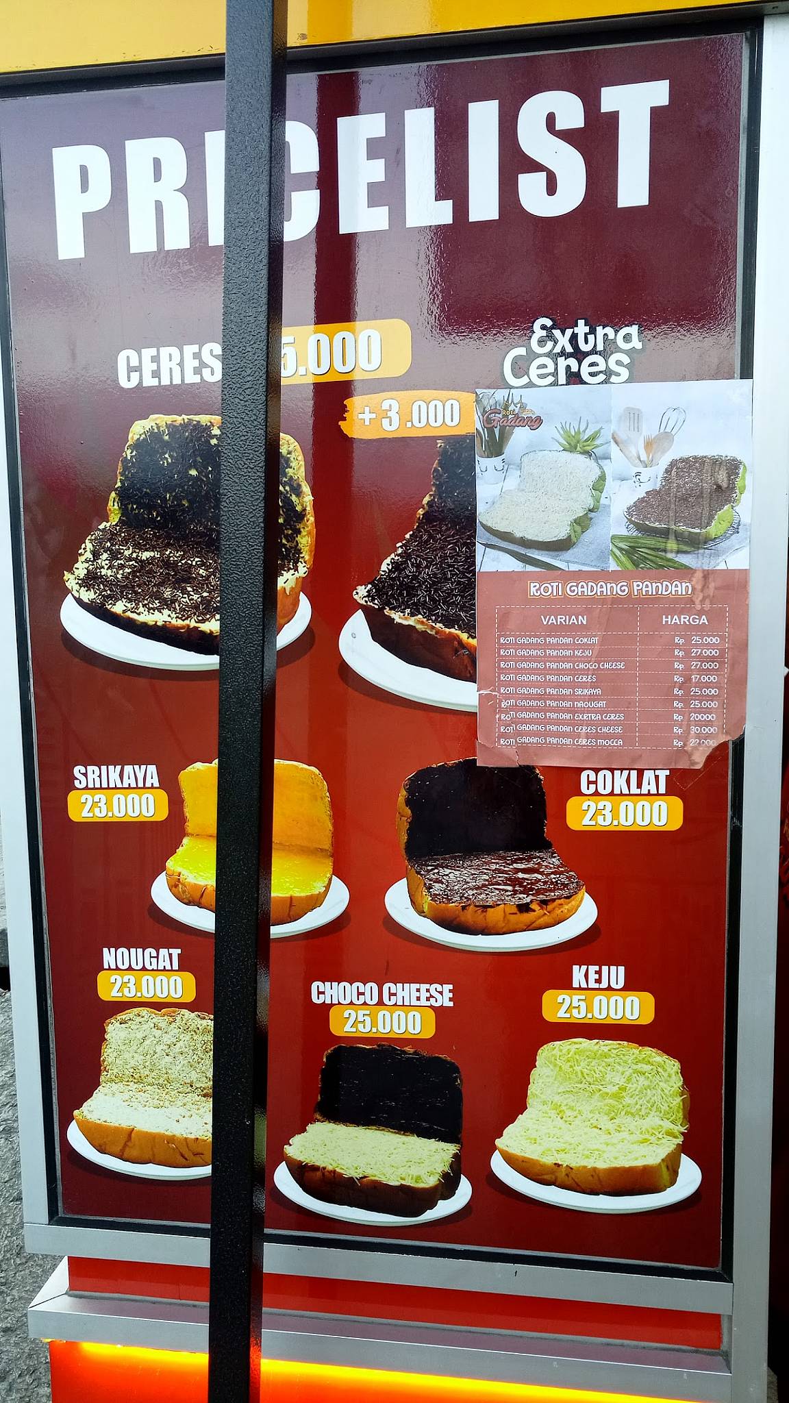 Menu at Roti Durian Ninur, Bukittinggi, Jl. Raya Kapas Panji