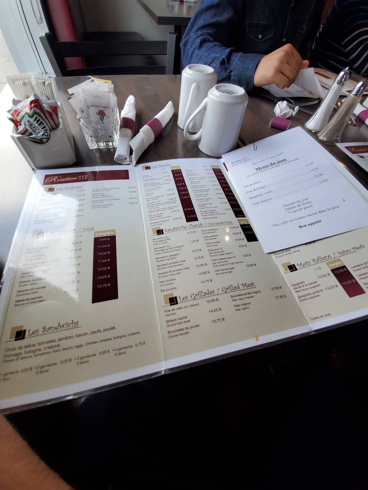 Menu au Routier 117 restaurant, Rouyn-Noranda, Av. Larivière
