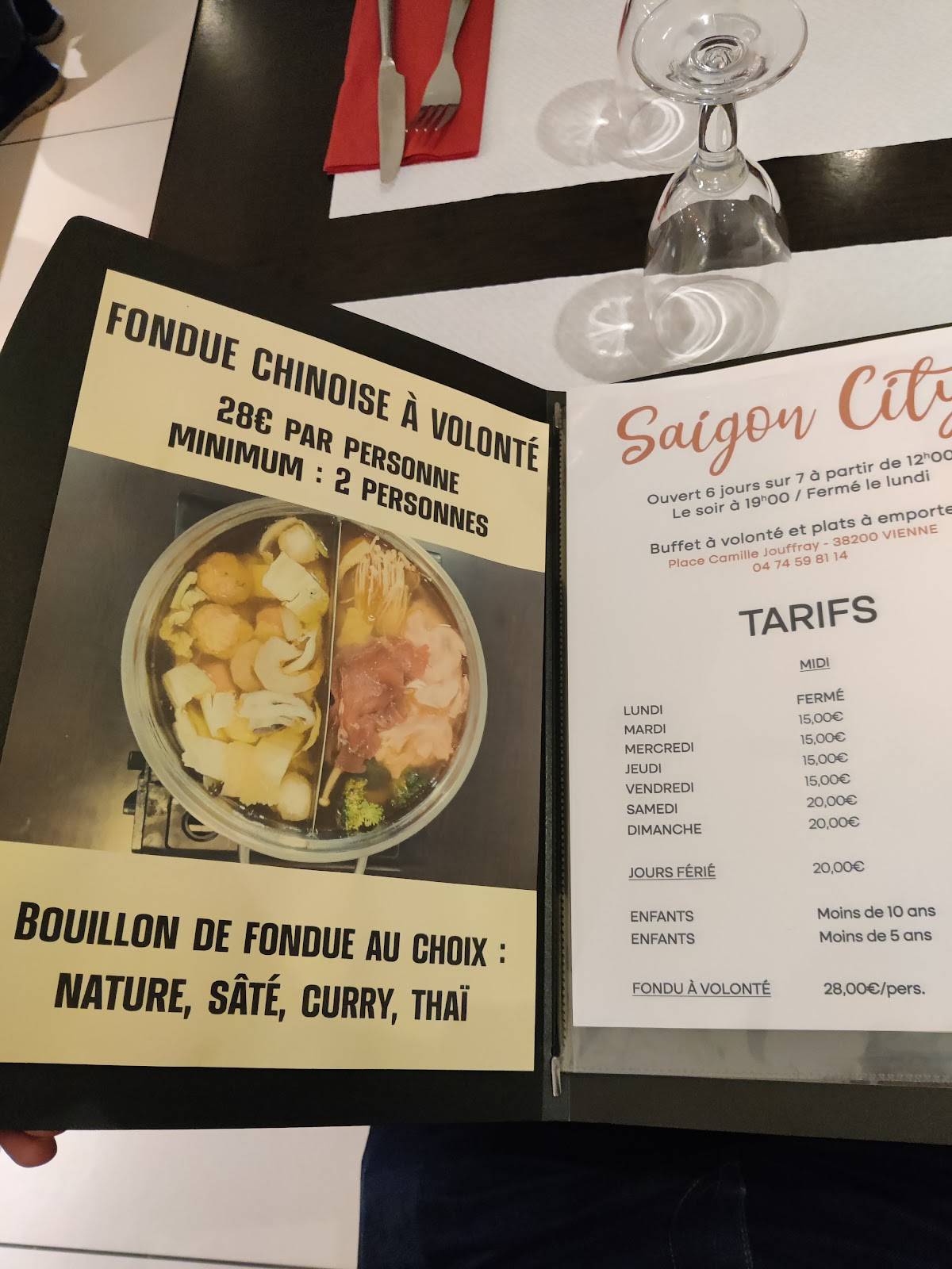 Menu at Saïgon City restaurant, Vienne
