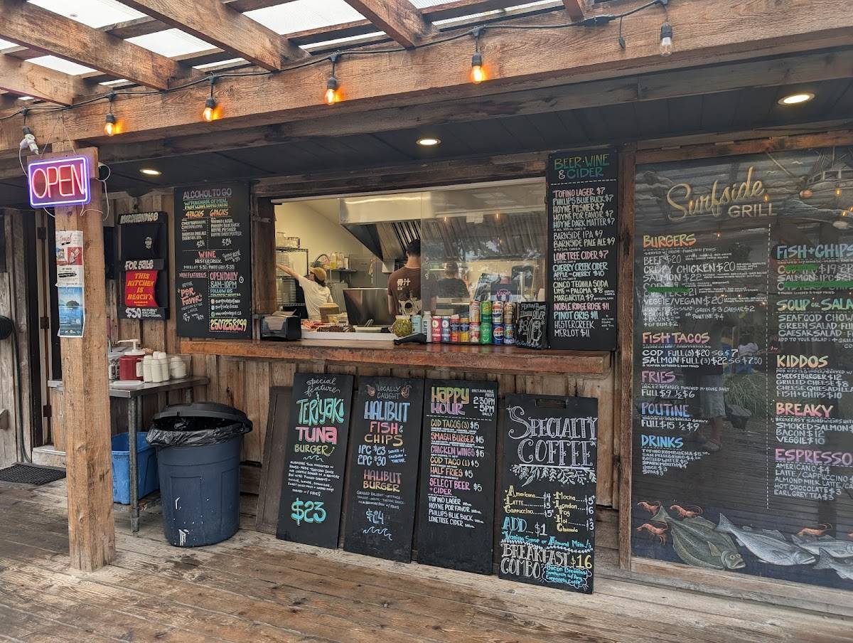 Carta del pub y bar Surfside Grill, Tofino