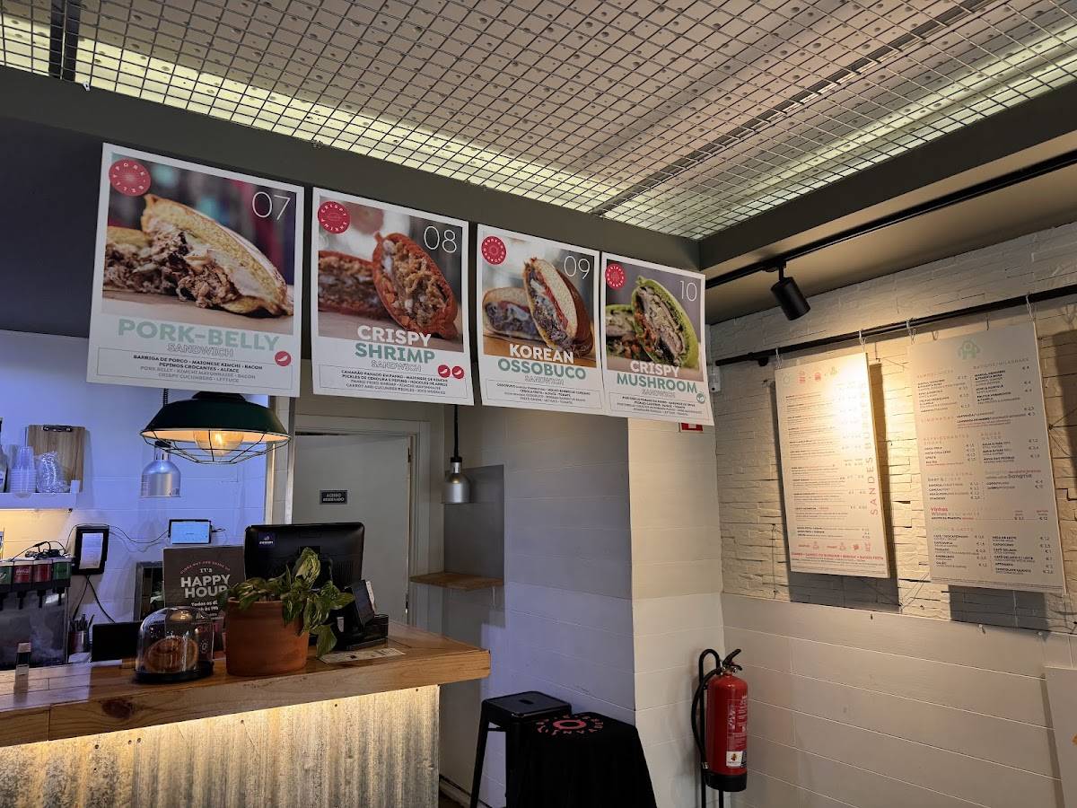 Menu at Taste Invaders restaurant, Lisbon