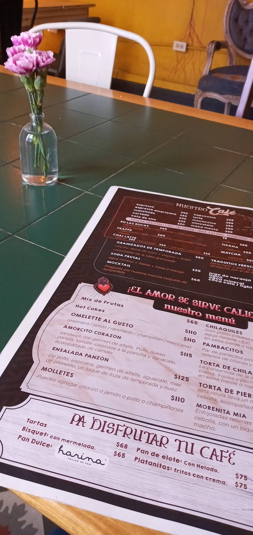 Menu at Amor Amor Café, Monterrey