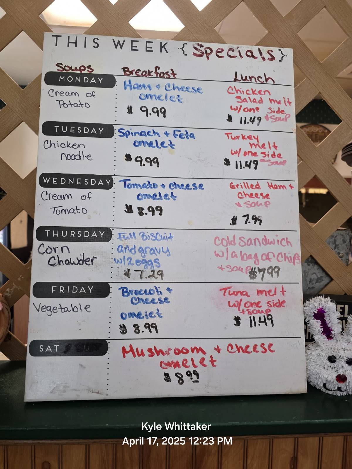 Menu at Billy's Cafe, Lady Lake
