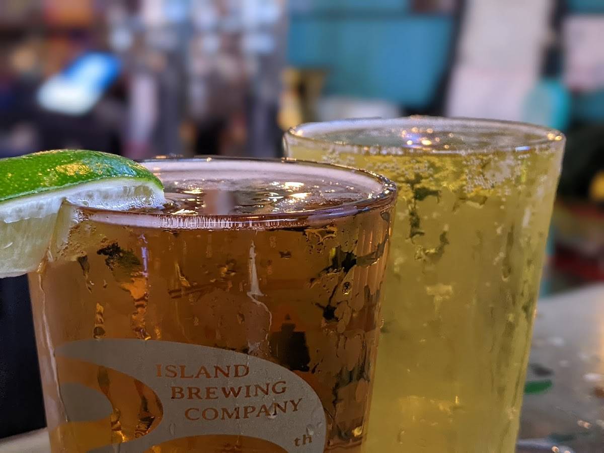 Carta del pub y bar Brew & Cue, Carpinteria