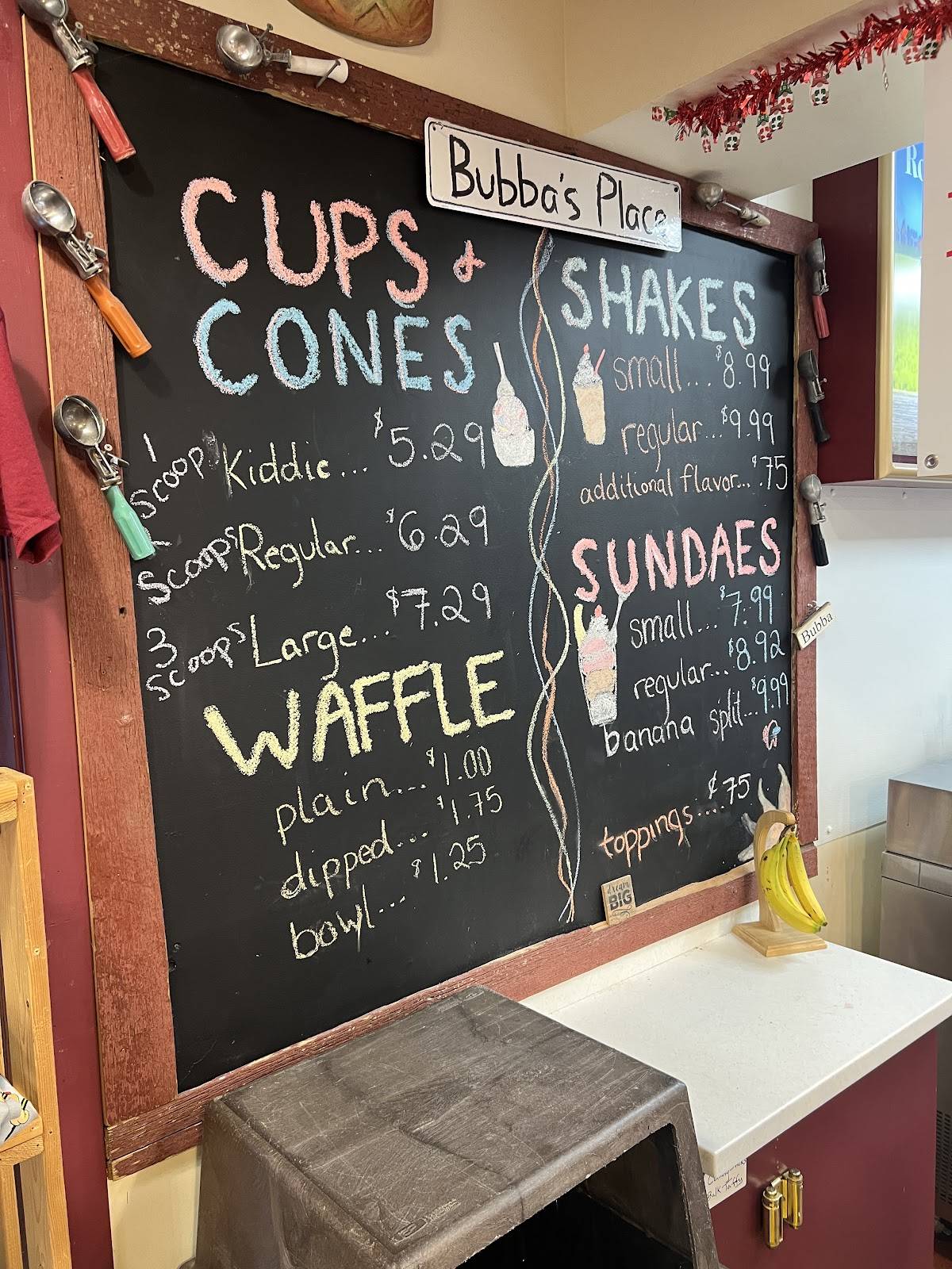 Menu at Williamsburg General Store Ice Cream Shack, Williamsburg