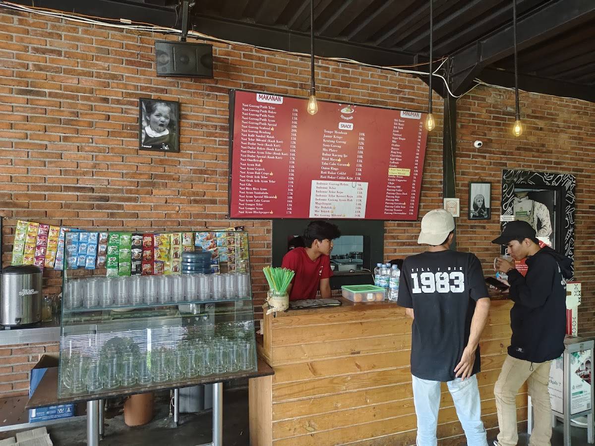 Menu at Burjo Milenial Tembalang restaurant, Semarang
