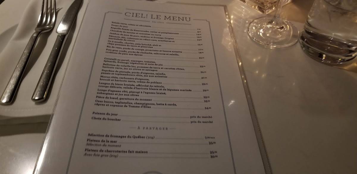 Menu au Ciel! Bistro Bar Tournant, Québec