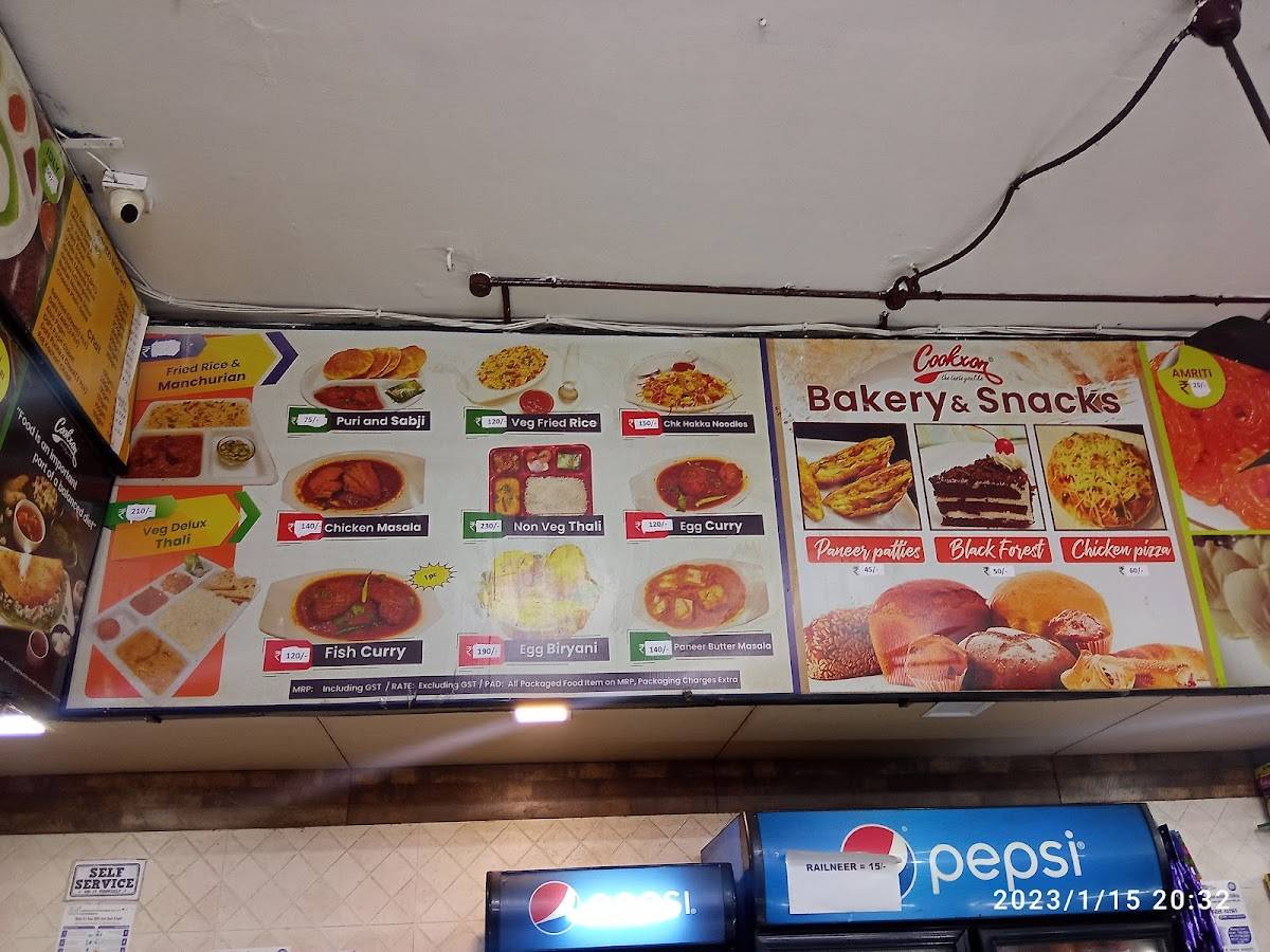 Menu at Fast Food Track Kolkatta station, Kolkata