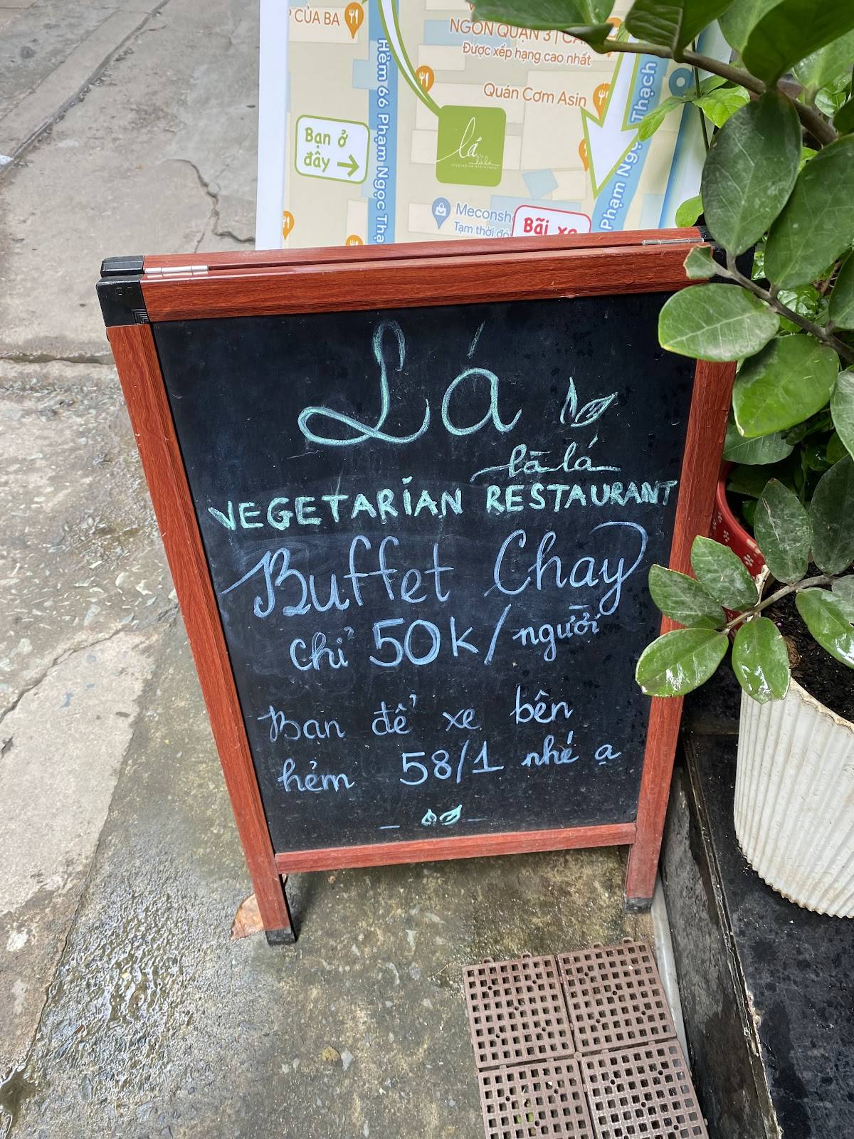 Menu at Quán chay Lá Vegetarian Restaurant, Ho Chi Minh City