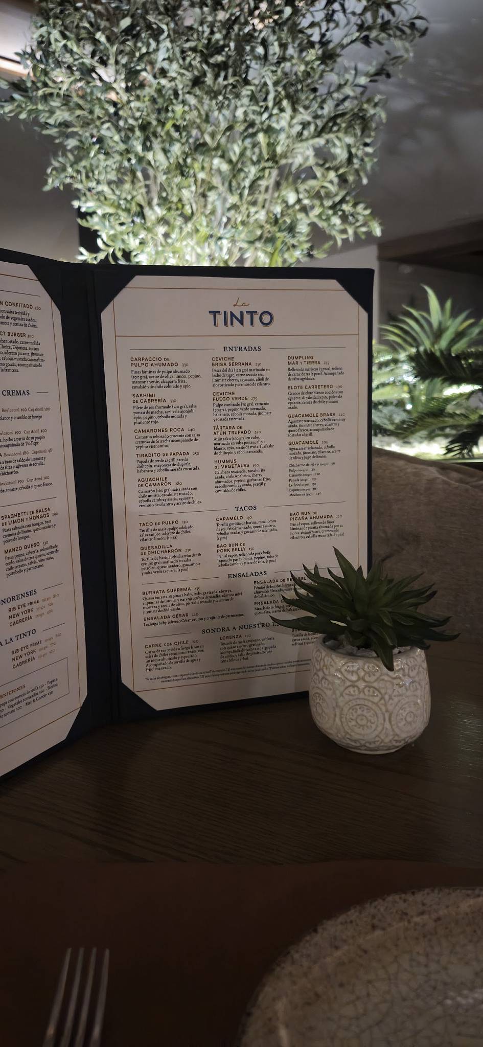 Menu at La Tinto pub & bar, Hermosillo
