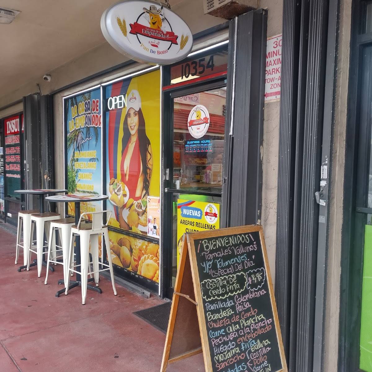 Menu at La casa de la Empanada El Buen Pan restaurant, Miami