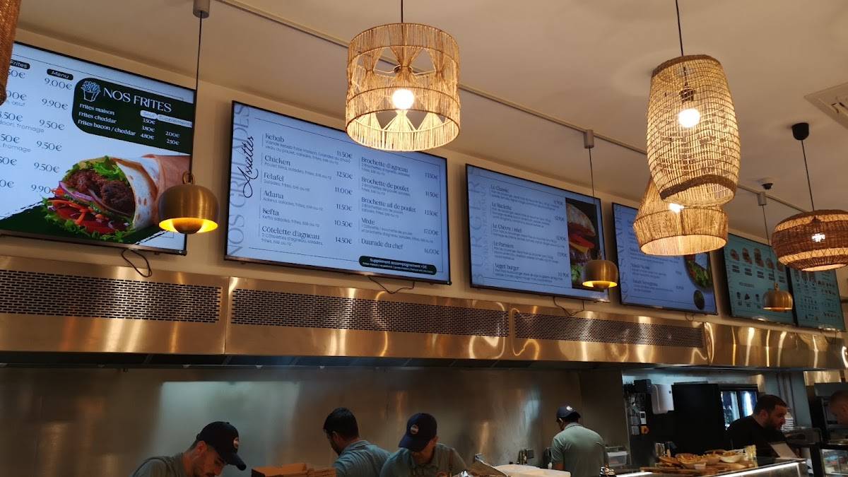 Menu at Los Brothers fast food, Paris