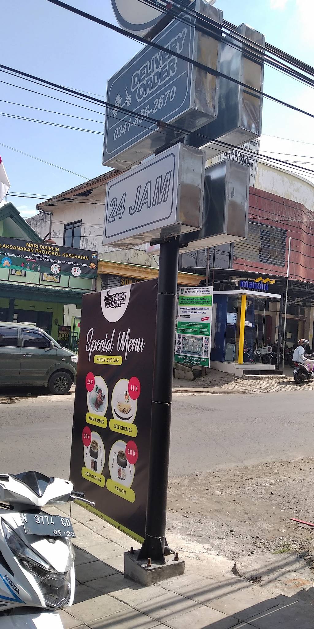 Menu at Pawon Luwe Cafe, Indonesia