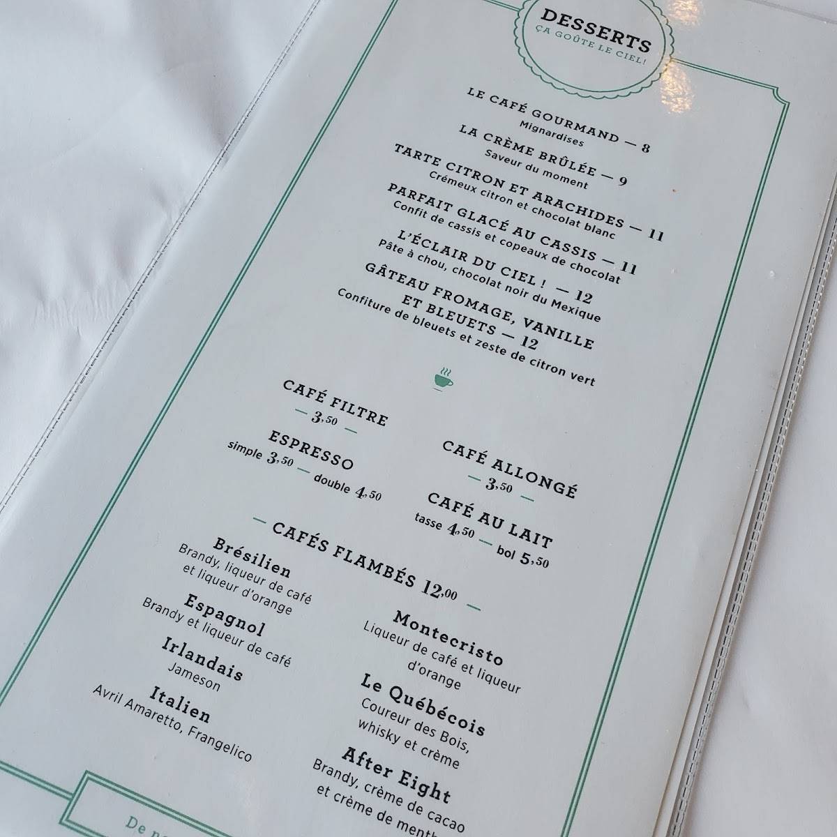 Menu au Ciel! Bistro Bar Tournant, Québec